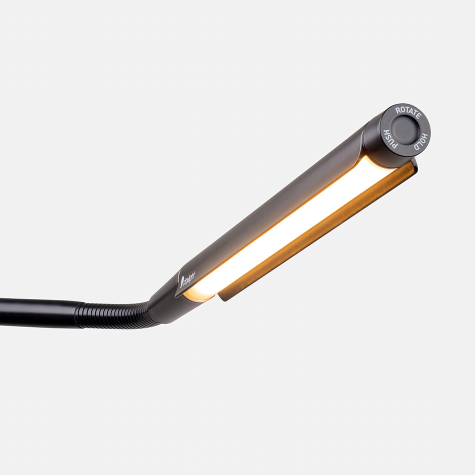 Lampe Electra dagslys gulvlampe LED (4230719) - Torso Kunstartikler ...